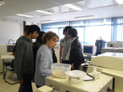 Les Premières S3 à l’Institut de Recherche en Chimie Organique Fine de ...